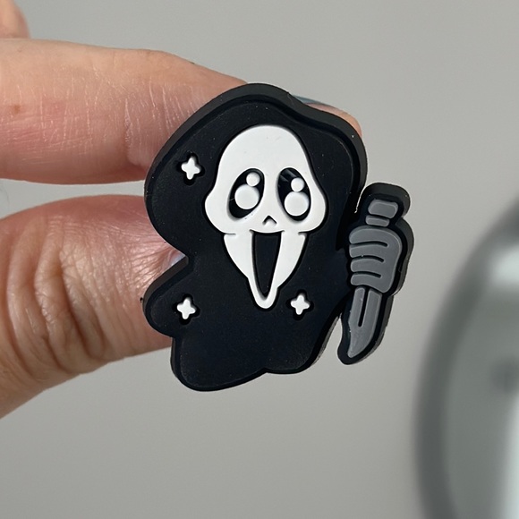 Accessories | 51 1015 Scream Ghostface Cartoon Croc Charm | Poshmark